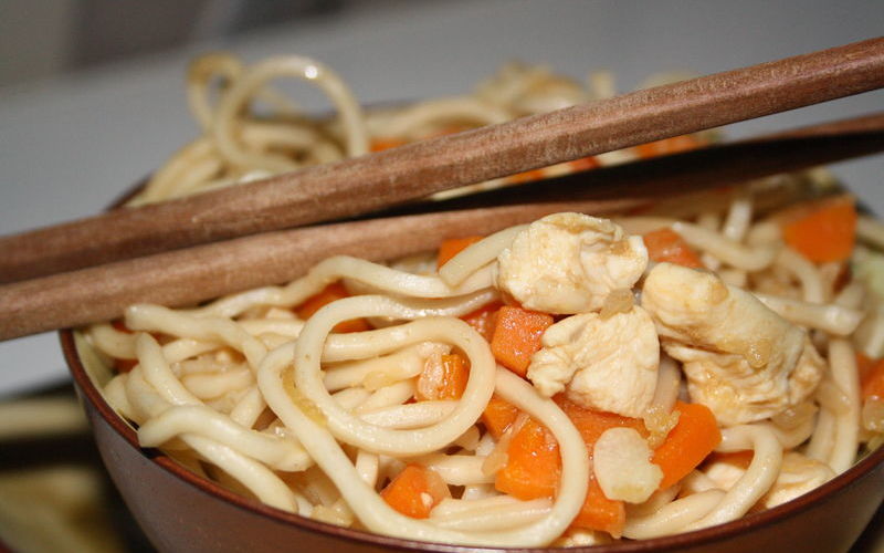 Recette Pâtes chinoises P3C (Poulet Coco Carottes Curcuma) pas chère et ...