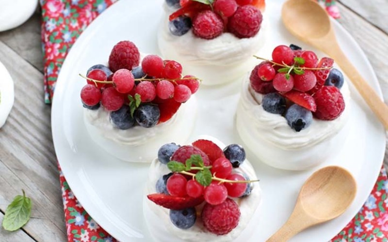Recette Pavlova aux fruits rouges économique > Cuisine Étudiant